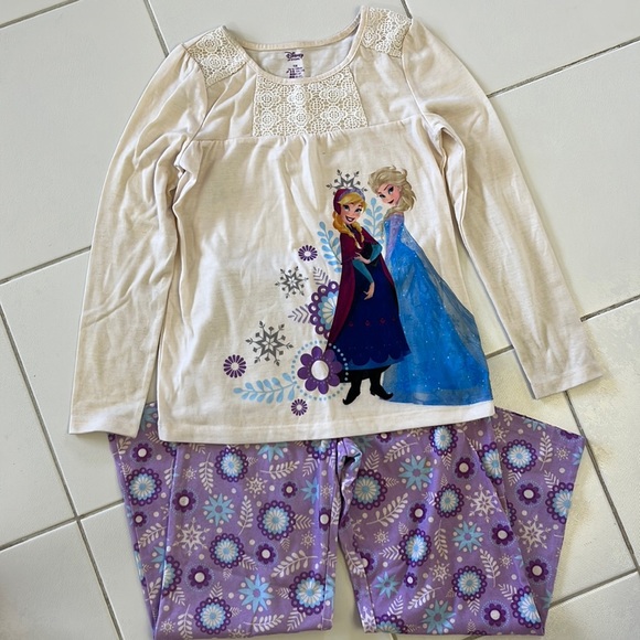 Disney | Pajamas | Disneys Frozen Elsa Anna 2piece Pajama Set Long ...